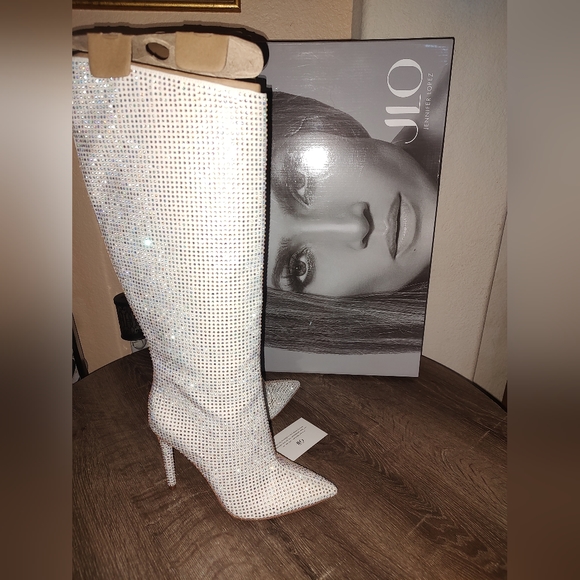Jennifer Lopez | Shoes | Jennifer Lopez Shiny Heeled Boots | Poshmark